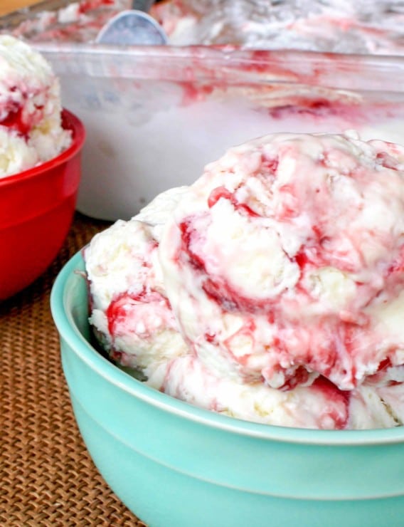 No Churn Peppermint Ice Cream - Chocolate with Grace